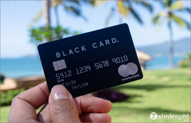 Thẻ đen là gì? Có gì đặc biệt trong chiếc thẻ tín dụng Black card